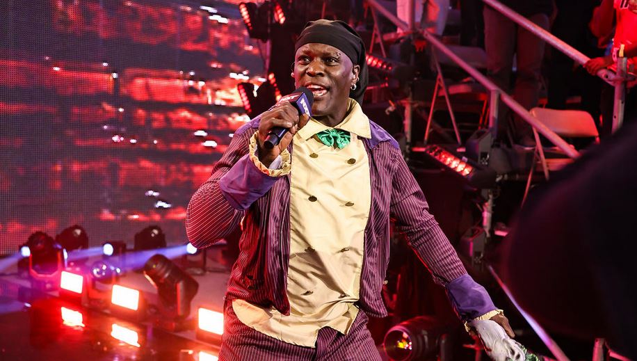 R-Truth Now Working WWE NXT, New Feud for Bron Breakker, Mandy Rose to ...