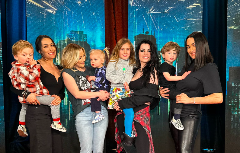 WWE Hall of Famers Backstage At Tonight's AEW Revolution