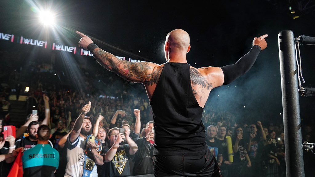 Baron Corbin Snaps Losing Streak, Reacts to Huge Ovation at WWE Live Event