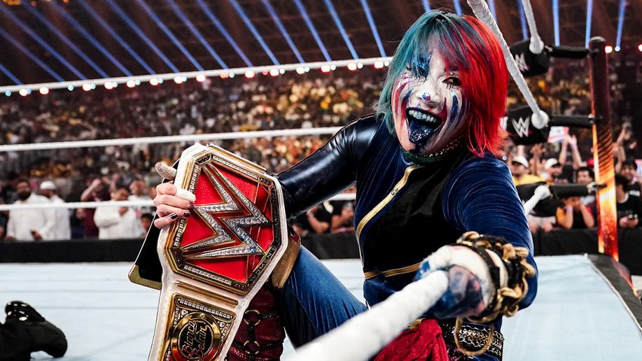 WWE SmackDown Spoilers on Plans for The Bloodline, WWE Legend To Be ...