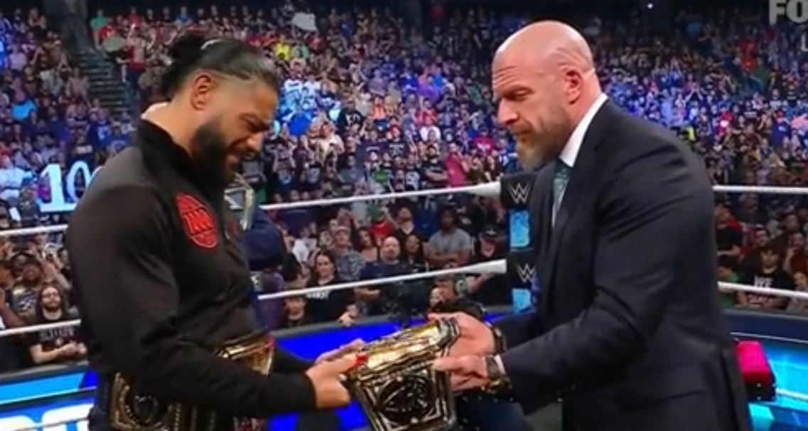 Triple H Presents New Undisputed WWE Universal Title Belt and Puts Over ...