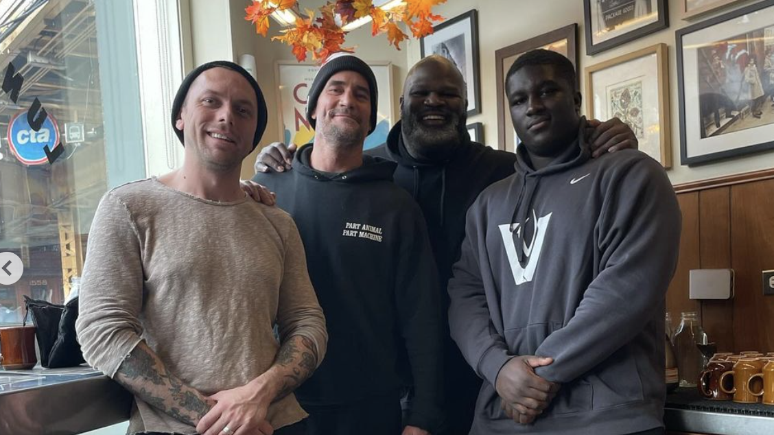 Mark Henry's Son Jacob Announces He Has Signed With WWE