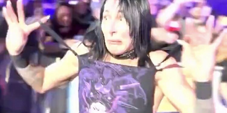 Rhea Ripley Suffers Wardrobe Malfunction (Video), Contract Signing ...