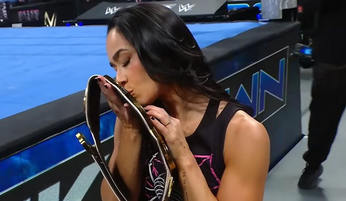 What Did AJ Lee Do After WWE SmackDown Went Off The Air? (WATCH) + Post ...