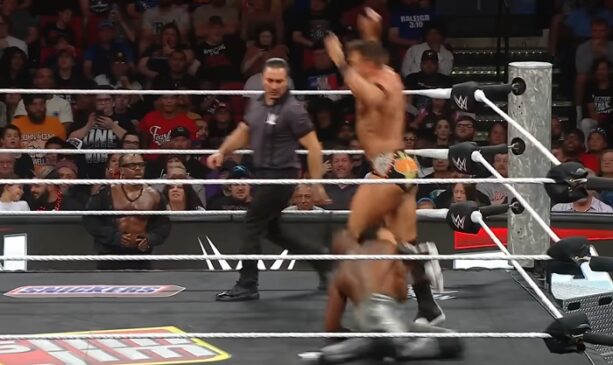 Backstage Update On Kofi Kingston's Injury Status After Rough Knee From ...