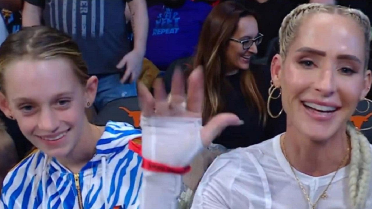 Undertaker Discouraging Daughter Kaia From Following In His Footsteps ...