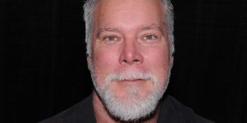 Eric Bischoff Reveals Why He Refused To Rehearse Kevin Nash Powerbomb Spot